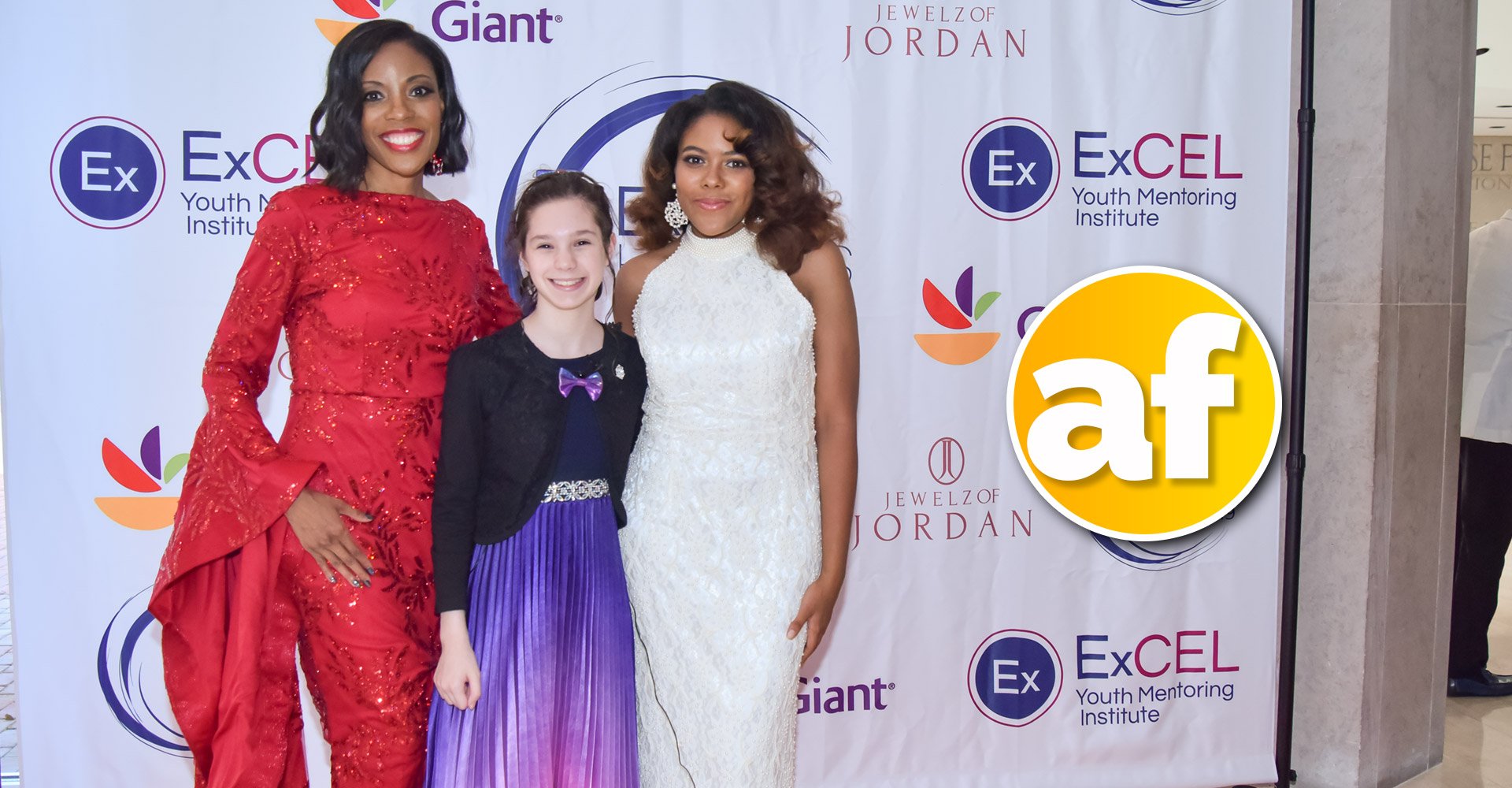 Arianna Fox - Best Selling Author - Speaker - CEO - Actress - Voiceover